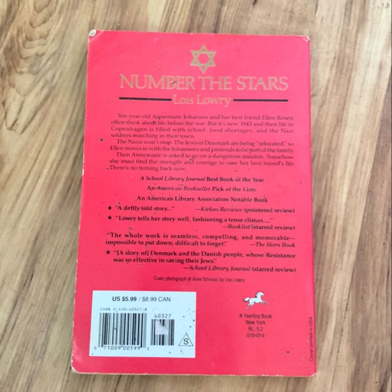 Number the Stars by Lois Lowry, Paperback | Pangobooks