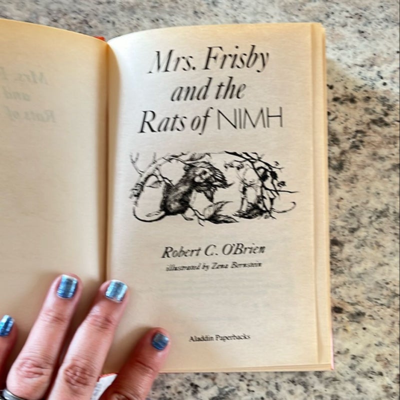 Mrs. Frisby and the Rats of Nimh by Robert C. O'Brien