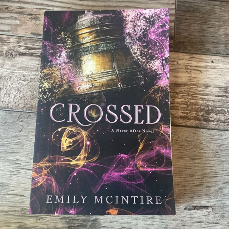 Crossed by Emily McIntire, Paperback | Pangobooks