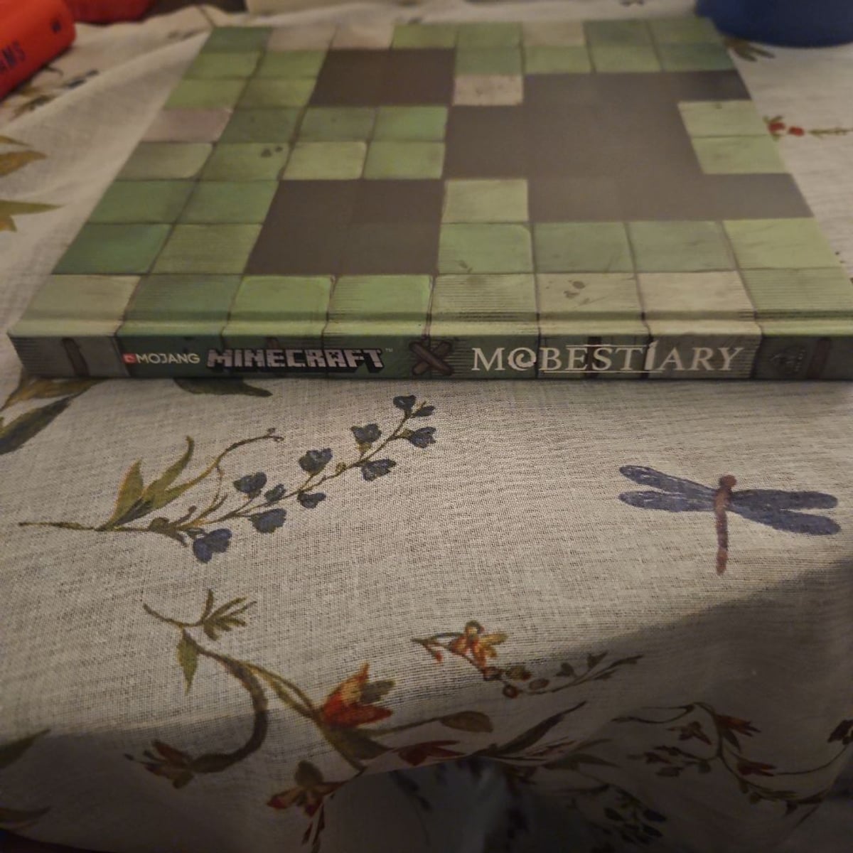 Mincraft Mobestiary by Unknown, Hardcover | Pangobooks