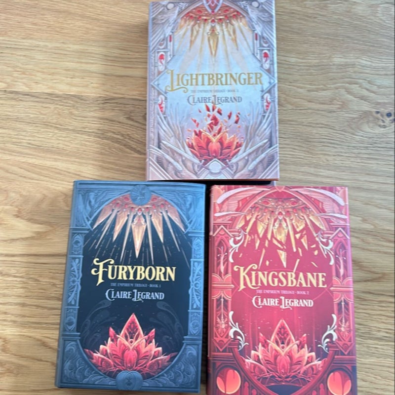 Furyborn (ILLUMICRATE SIGNED SPRAYED EDGES) by , Hardcover | Pangobooks