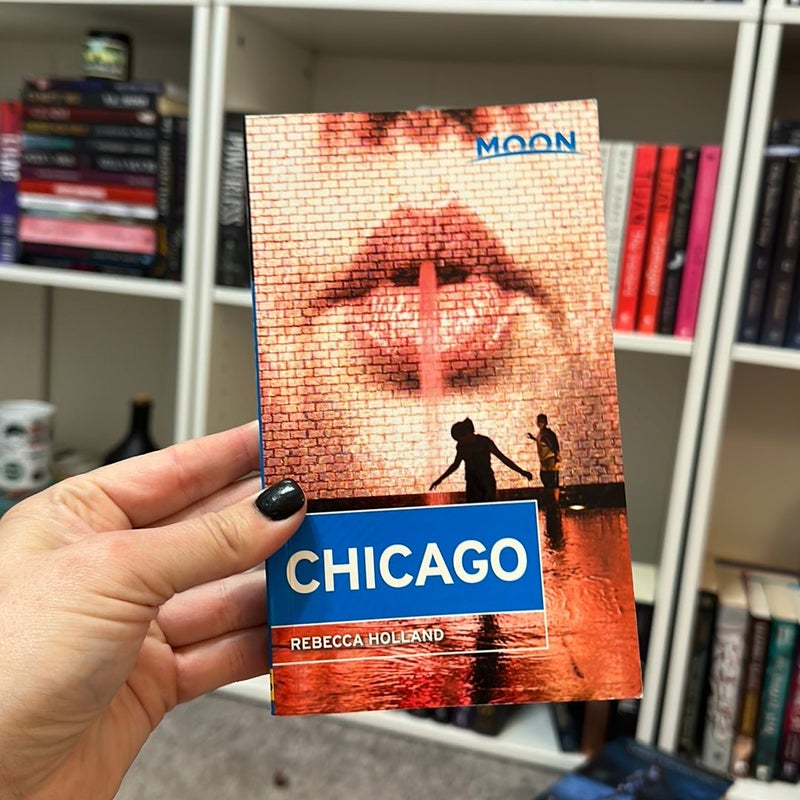 Moon Chicago by Rebecca Holland, Paperback | Pangobooks