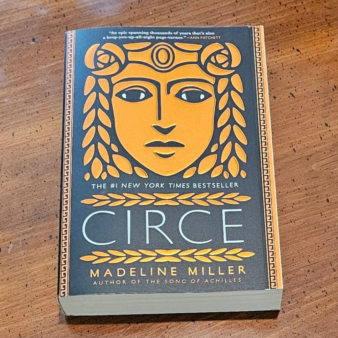 Circe by Madeline Miller, Paperback | Pangobooks