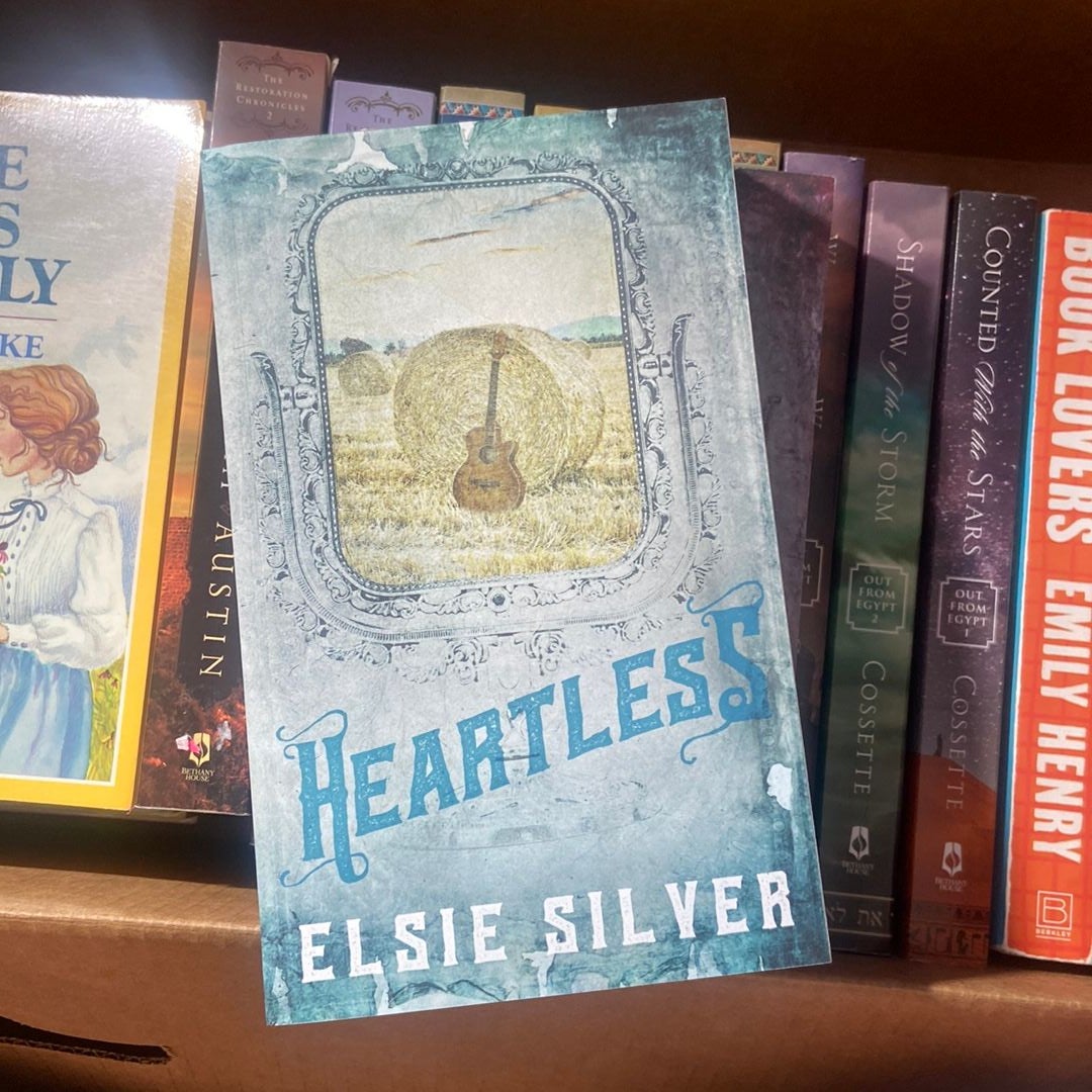 Heartless by Elsie Silver, Paperback | Pangobooks