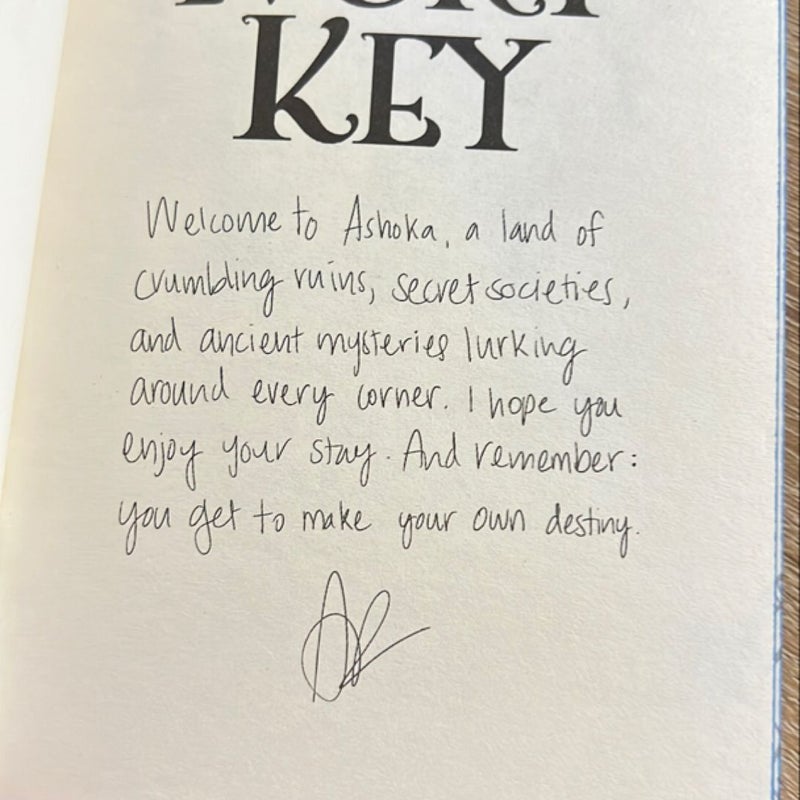 The Ivory key by Akshaya Raman, Paperback | Pangobooks