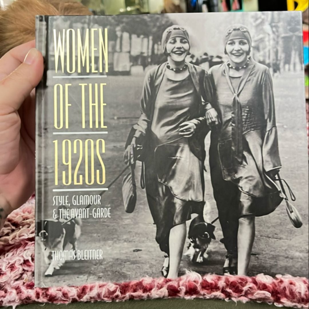 Women of The 1920s by Thomas Bleitner