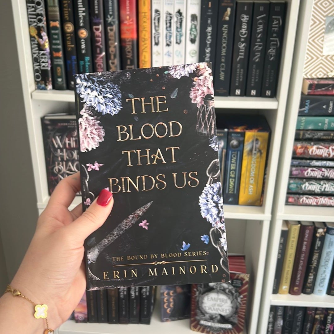 The Blood That Binds Us by Erin Mainord