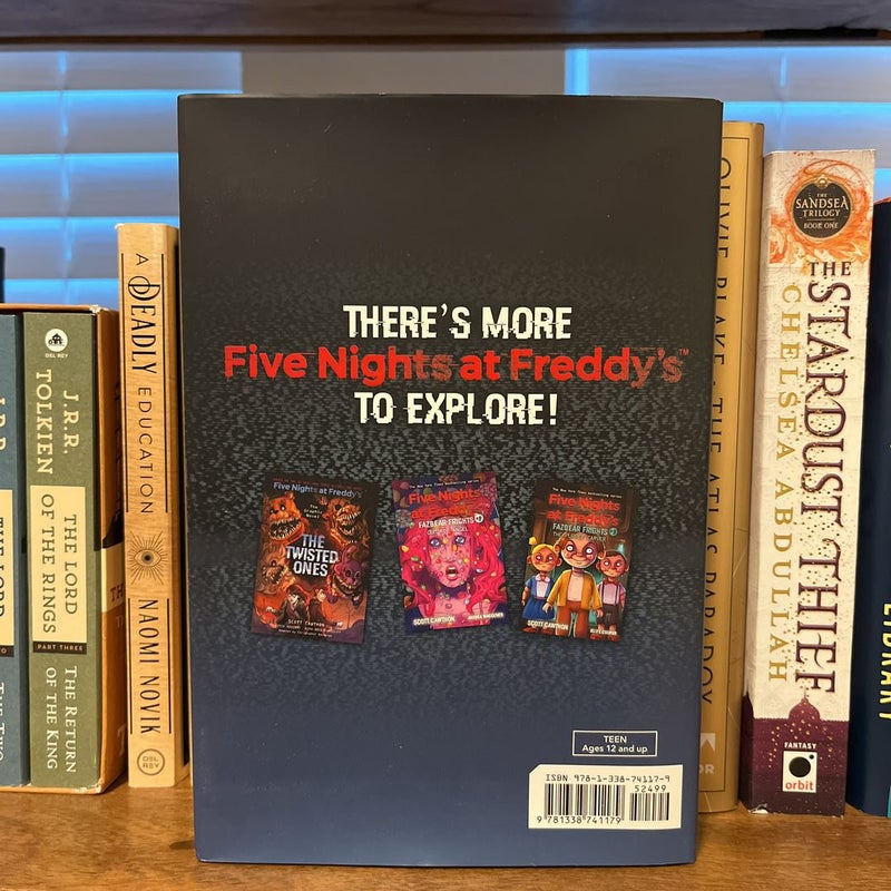 Fourth Closet (Five Nights at Freddy's Graphic Novel #3)