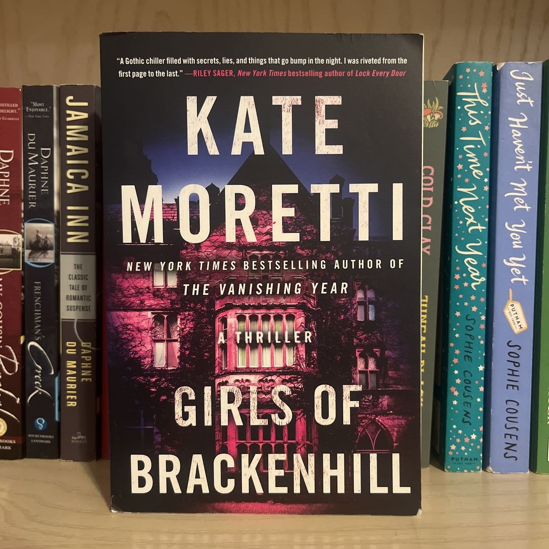 Girls of Brackenhill by Kate Moretti, Paperback | Pangobooks