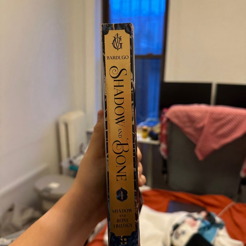Shadow and Bone Trilogy by Leigh Bardugo, Paperback | Pangobooks