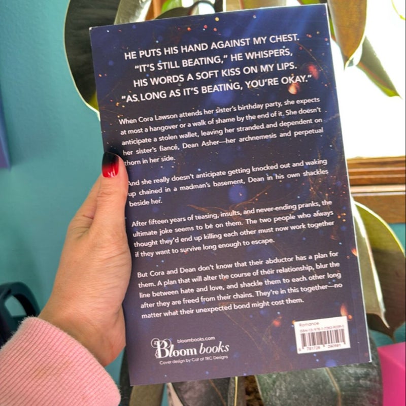 Still Beating by Jennifer Hartmann, Paperback | Pangobooks