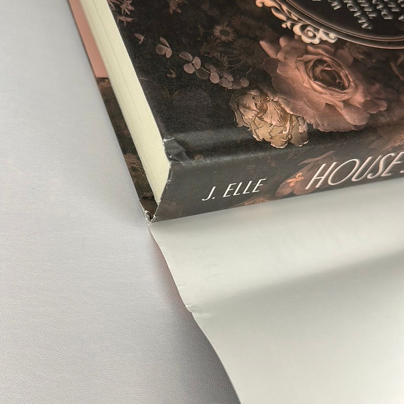 House of Marionne by J. Elle, Hardcover | Pangobooks