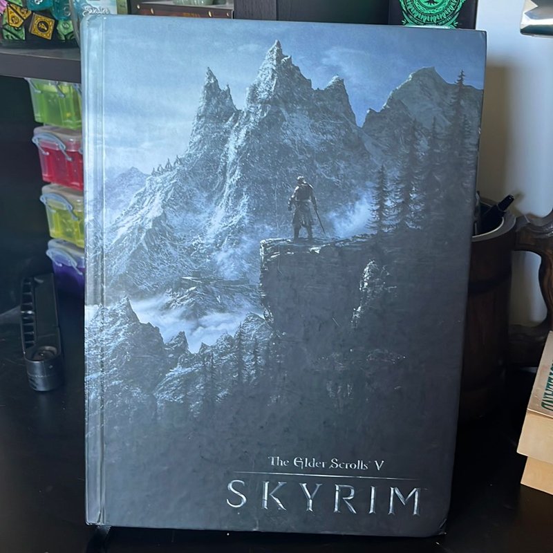Elder Scrolls V: Skyrim Collector's Edition by David Hodgson
