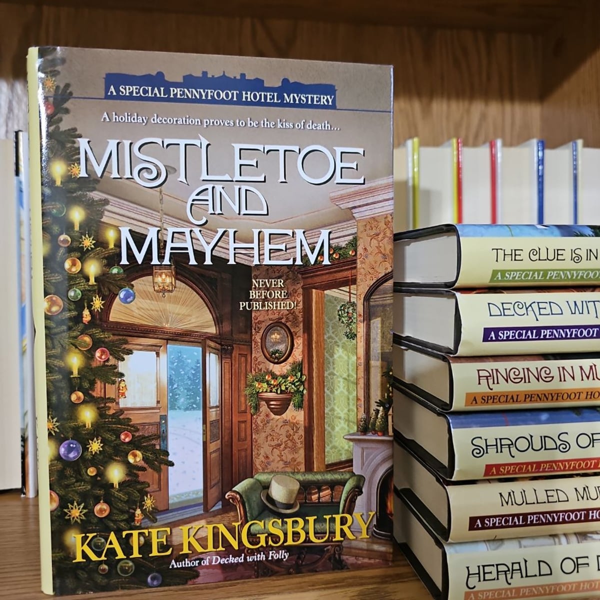 Mistletoe and Mayhem by Kate Kingsbury , Hardcover | Pangobooks