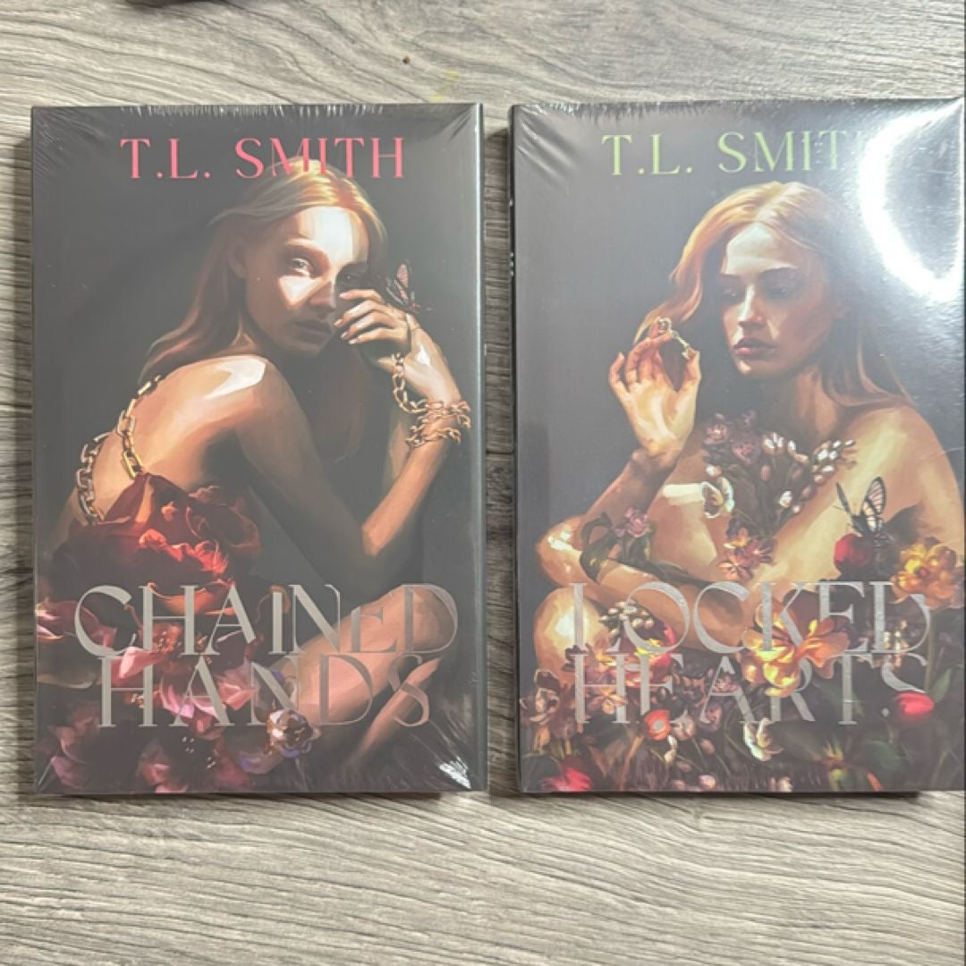 Chained Hands & Locked Hearts by T.L. Smith, Hardcover | Pangobooks