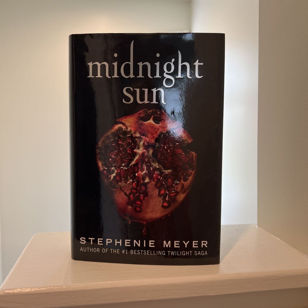 Midnight Sun by Stephenie Meyer, Hardcover | Pangobooks
