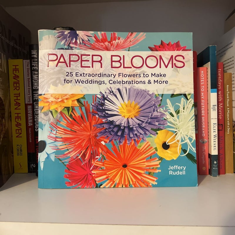 Paper Blooms by Amy Anderson, Paperback | Pangobooks