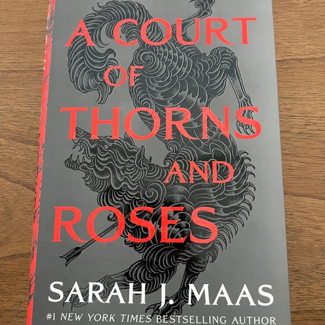 A Court of Thorns and Roses by Sarah J Maas, Hardcover | Pangobooks