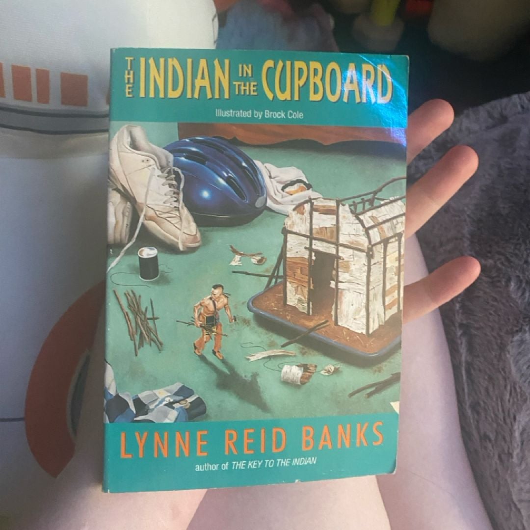 The Indian In The Cupboard by Lynne Reid Banks, Paperback | Pangobooks