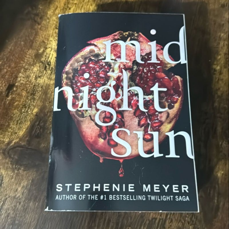 Midnight Sun by Stephenie Meyer