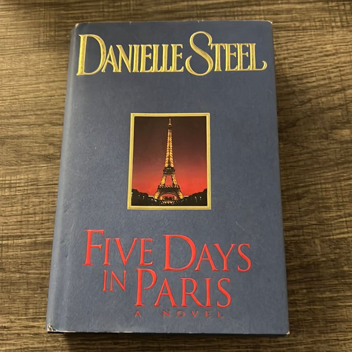 Five Days in Paris by Danielle Steel