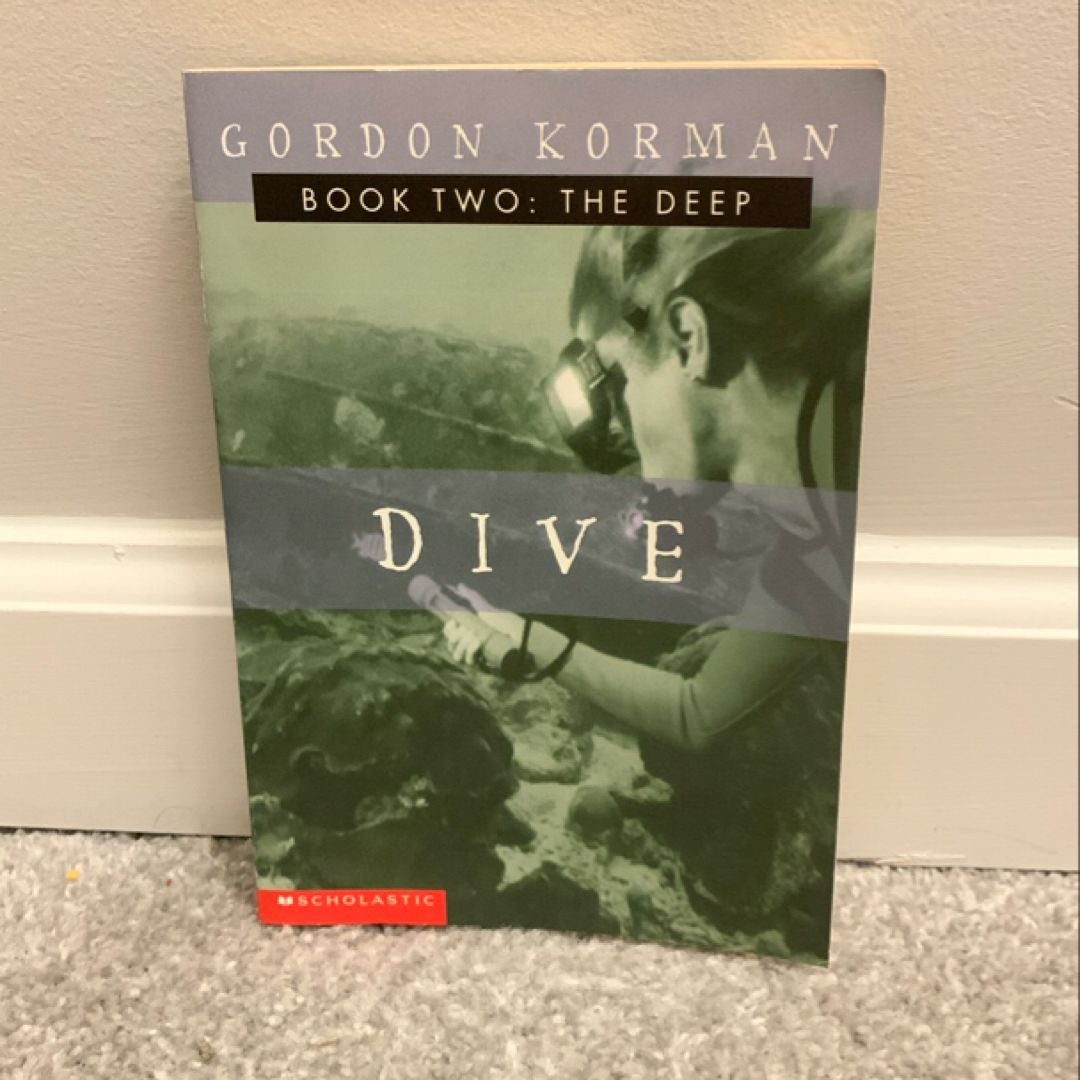 Dive by Gordon Korman , Paperback | Pangobooks