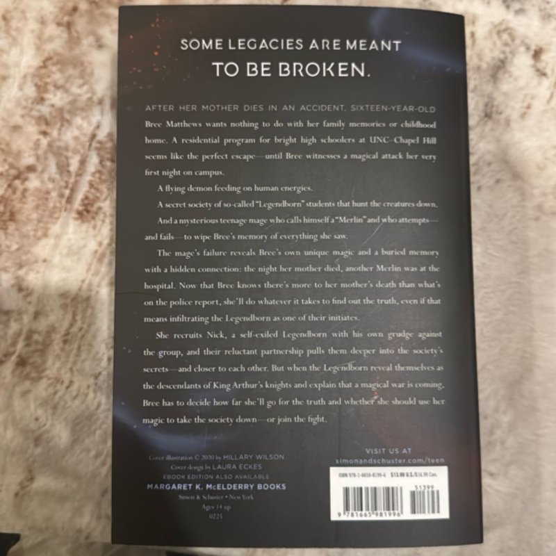 Legend Born by Tracy Deon, Paperback | Pangobooks