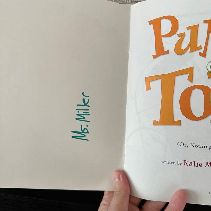 Pumpkin Town! by Katie McKy, Paperback | Pangobooks