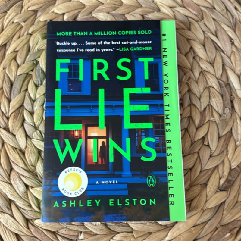 First Lie Wins by Ashley Elston, Paperback | Pangobooks