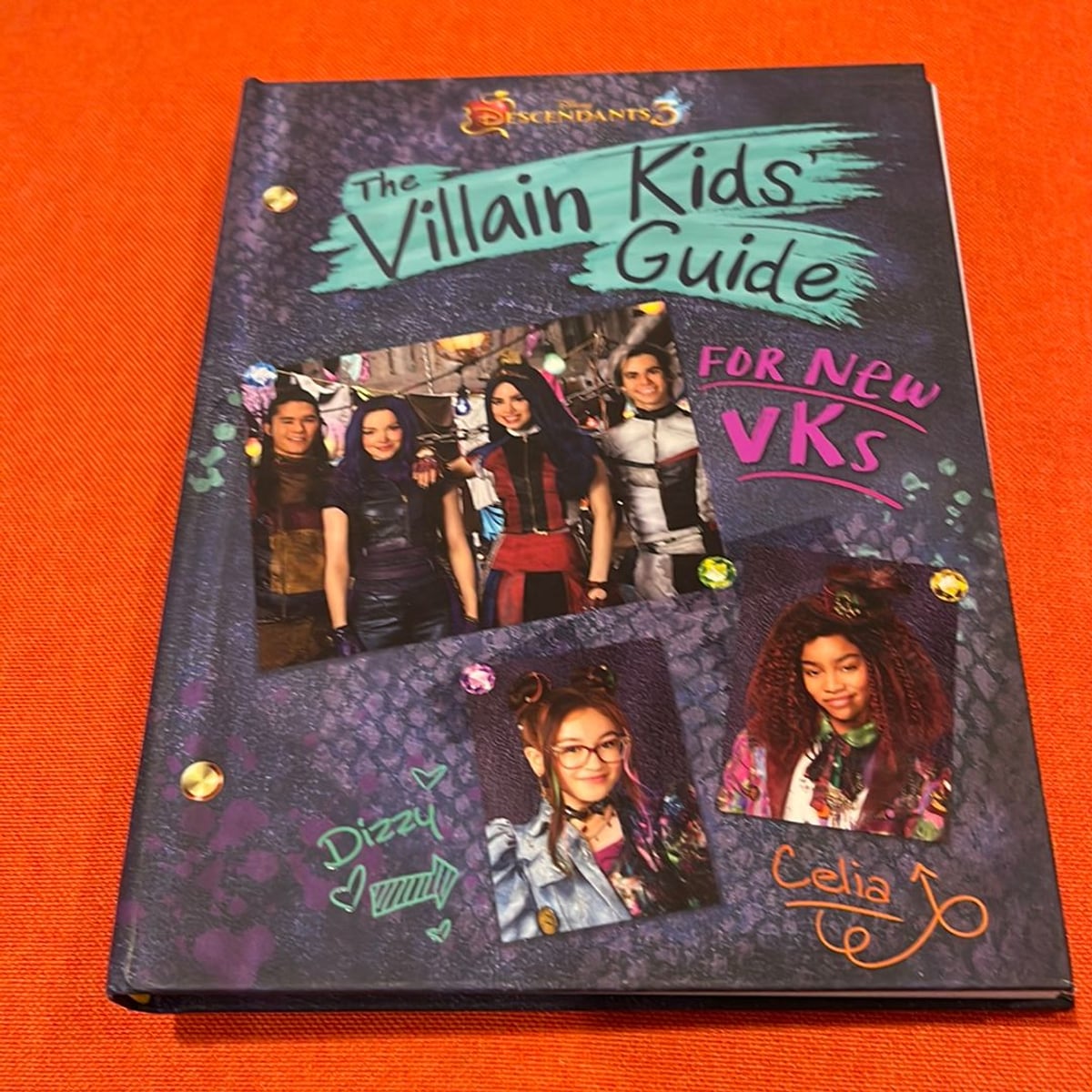Descendants 3: the Villain Kids' Guide for New VKs by Disney Books