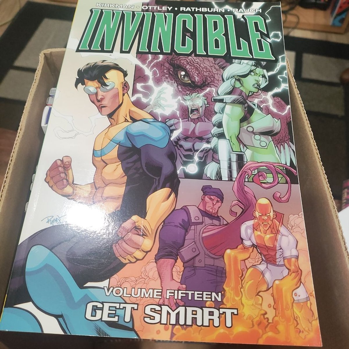 Invincible Volume 15: Get Smart by Robert Kirkman, Ryan Ottley