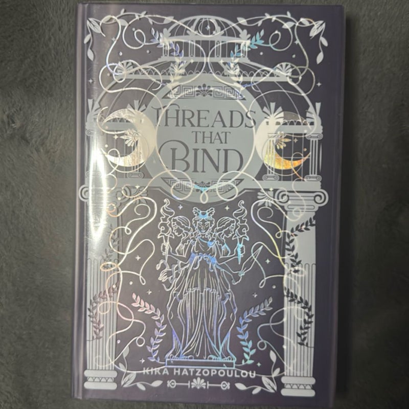 Threads That Bind OwlCrate Exclusive Edition by Kika Hatzopoulou, Hardcover | Pangobooks