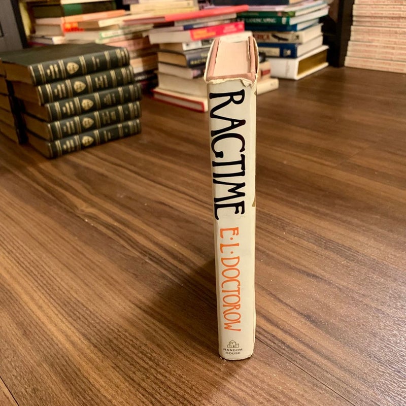Ragtime by E. L. Doctorow, Hardcover | Pangobooks