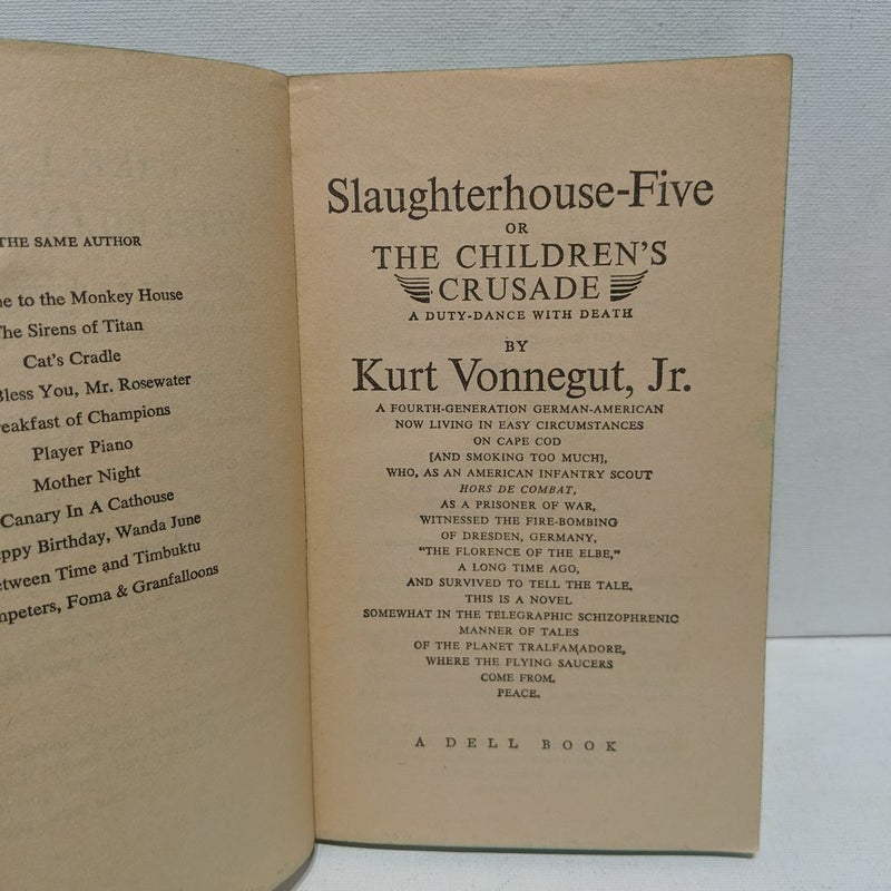 Slaughterhouse-Five by Kurt Vonnegut, Paperback | Pangobooks