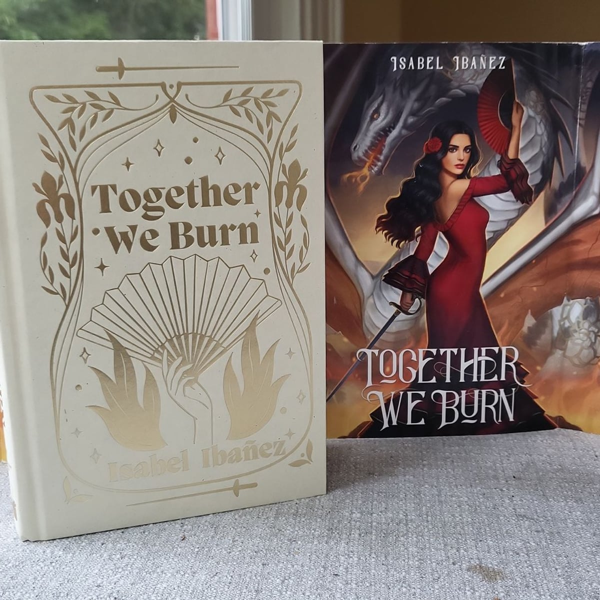 Together We Burn by Isabel Ibanez , Hardcover | Pangobooks