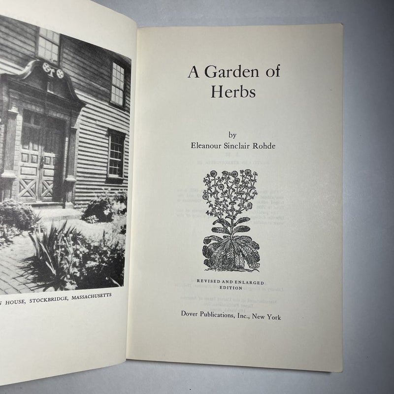 A Garden of Herbs by Eleanour Sinclair Rohde, Paperback | Pangobooks