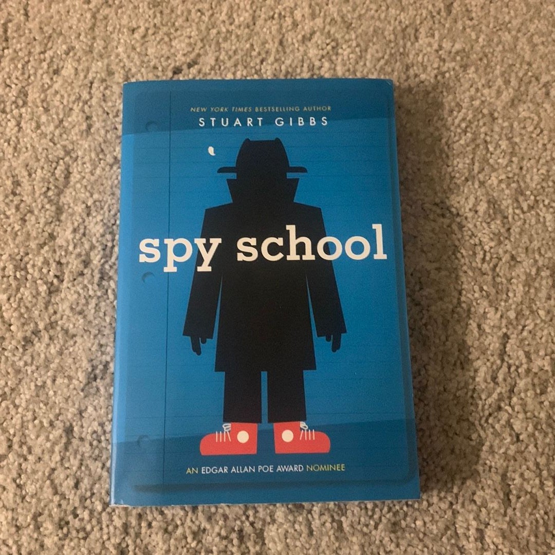 Spy School by Stuart Gibbs, Paperback | Pangobooks