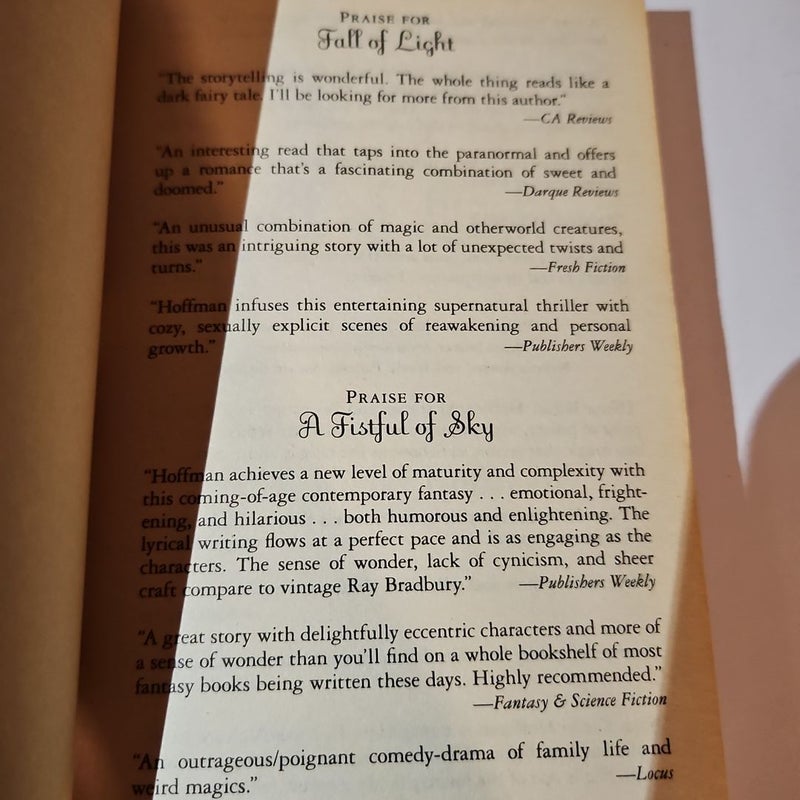 Fall of Light by Nina Kiriki Hoffman