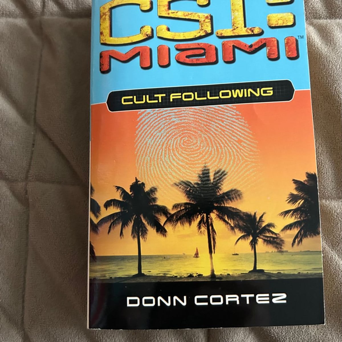 Cult Following by Donn Cortez, Paperback | Pangobooks