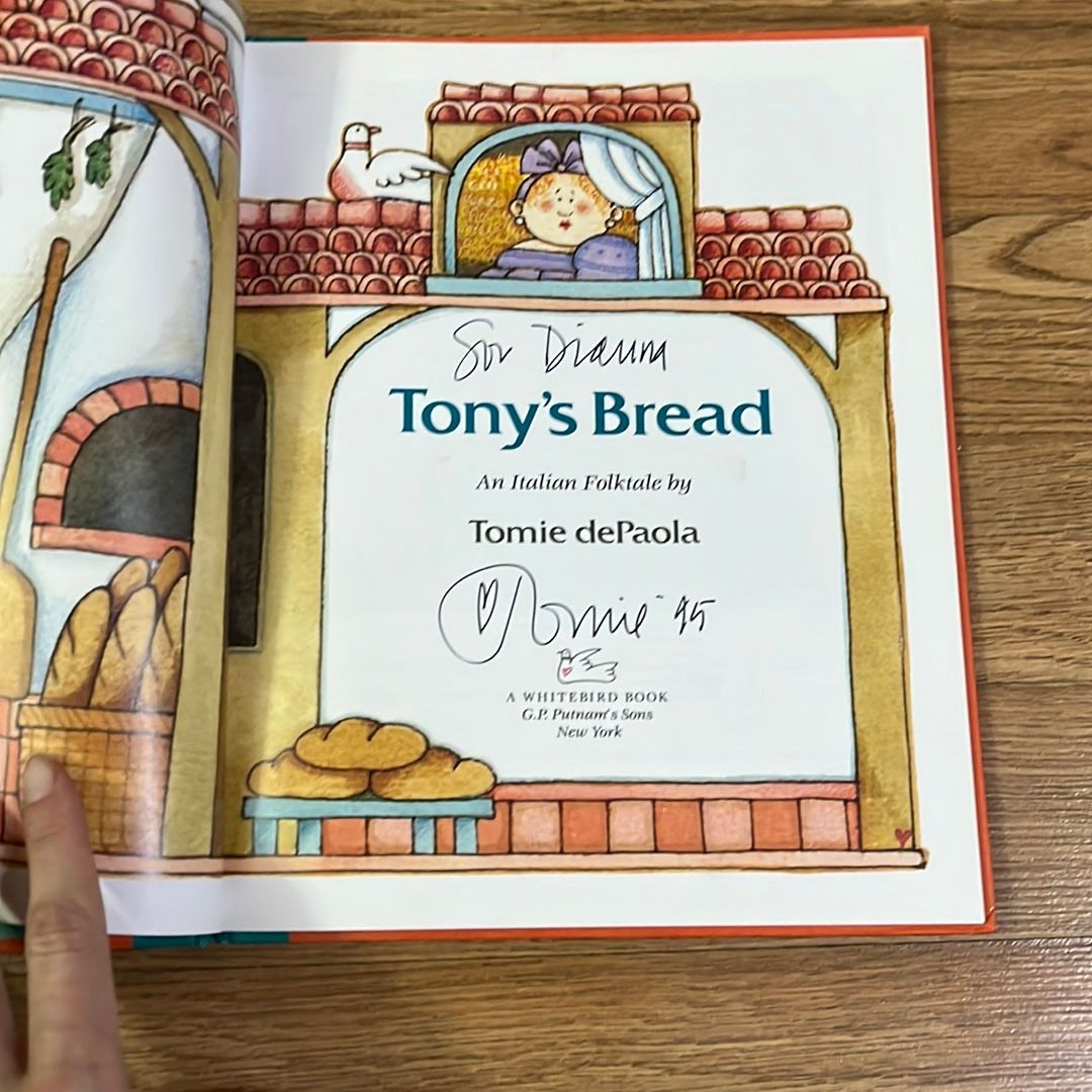 Tony's Bread by Tomie dePaola, Hardcover | Pangobooks