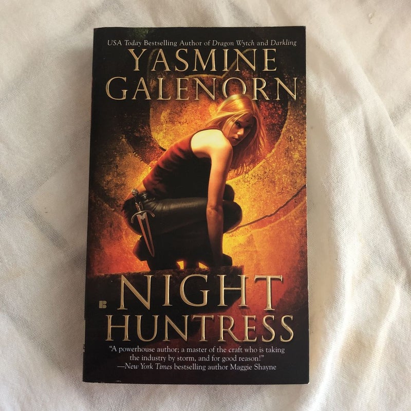 Night Huntress by Yasmine Galenorn