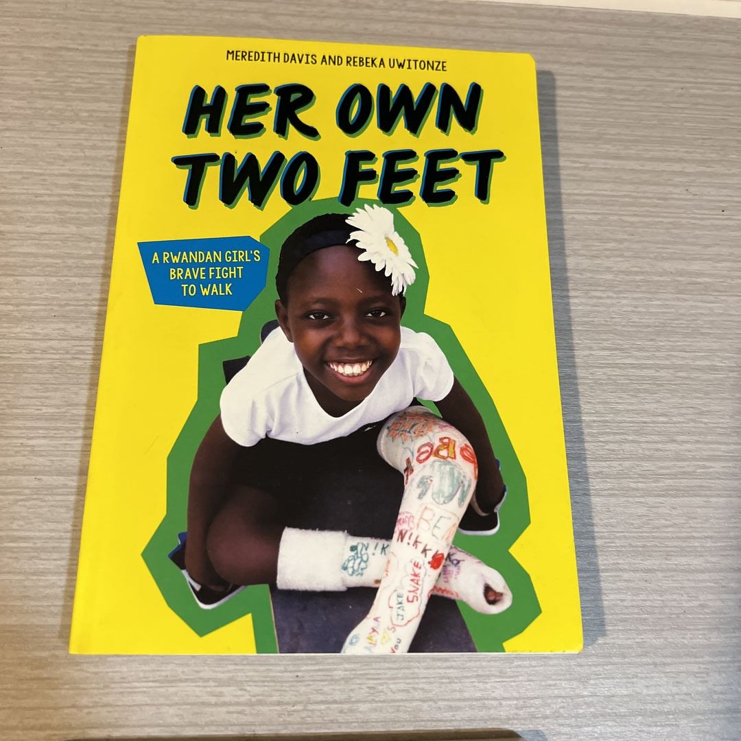 Her Own Two Feet by Meredith Davis, Paperback | Pangobooks