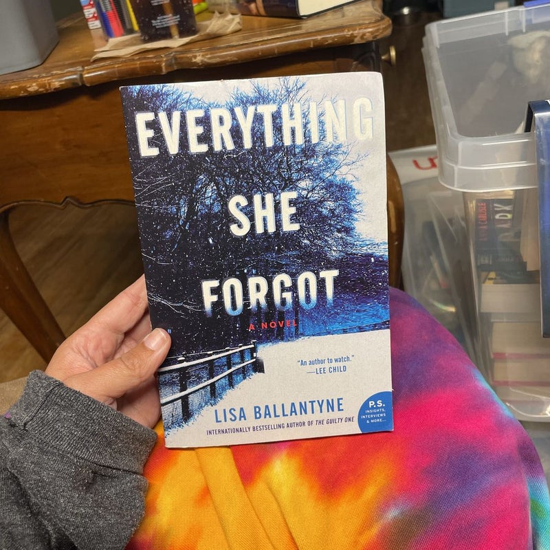 Everything She Forgot by Lisa Ballantyne, Paperback | Pangobooks