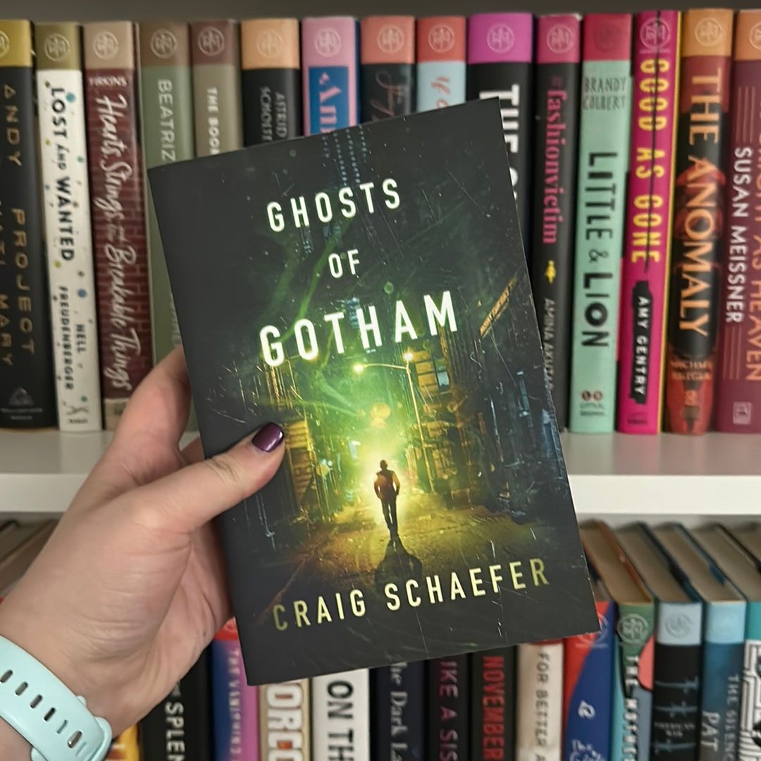 Ghosts of Gotham by Craig Schaefer, Paperback | Pangobooks