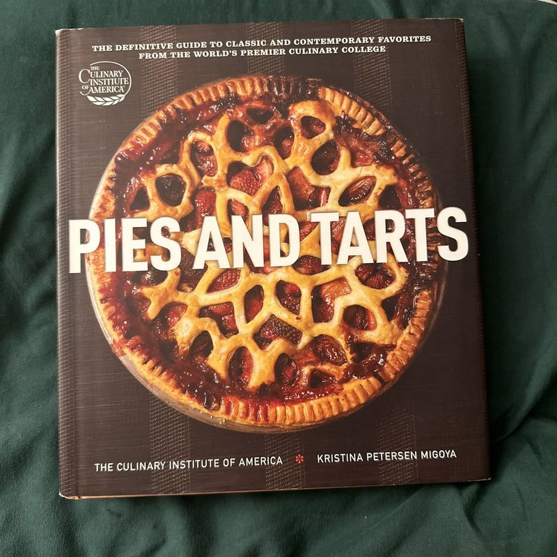 Pies and Tarts by Kristina Petersen Migoya, Hardcover | Pangobooks