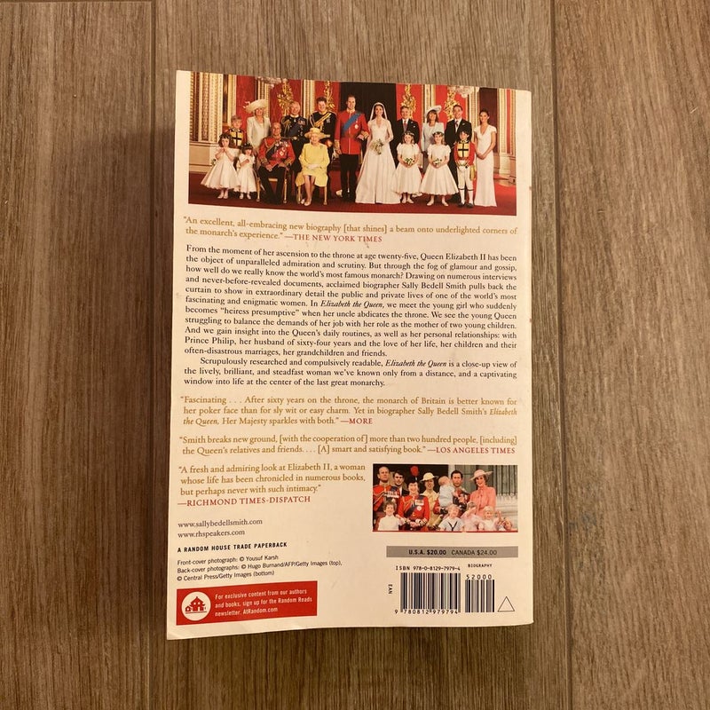 Elizabeth the Queen by Sally Bedell Smith, Paperback | Pangobooks