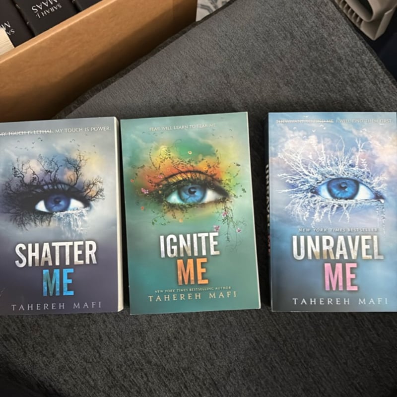 Shatter Me Series Box Set by Tahereh Mafi, Paperback | Pangobooks