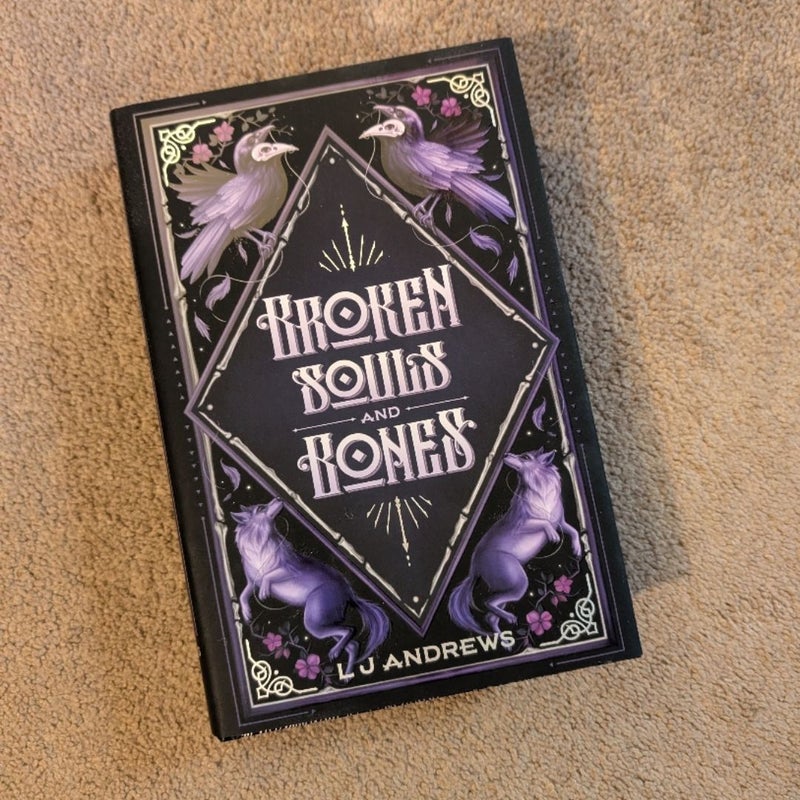 Broken Souls and Bones by LJ Andrews, Hardcover | Pangobooks