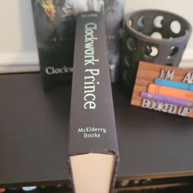 Clockwork Prince by Cassandra Clare, Hardcover | Pangobooks