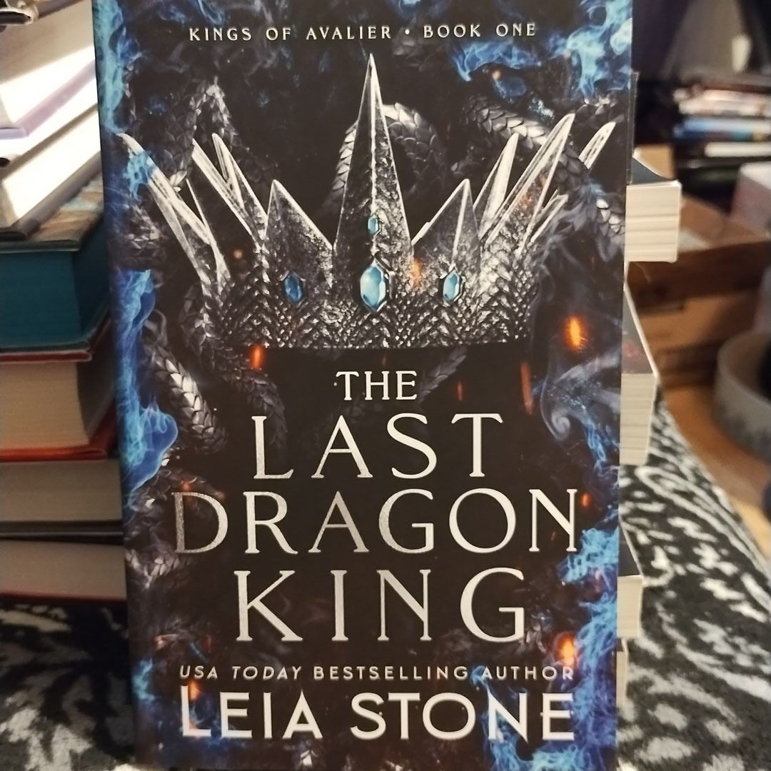 The Last Dragon King by Leia Stone, Paperback | Pangobooks